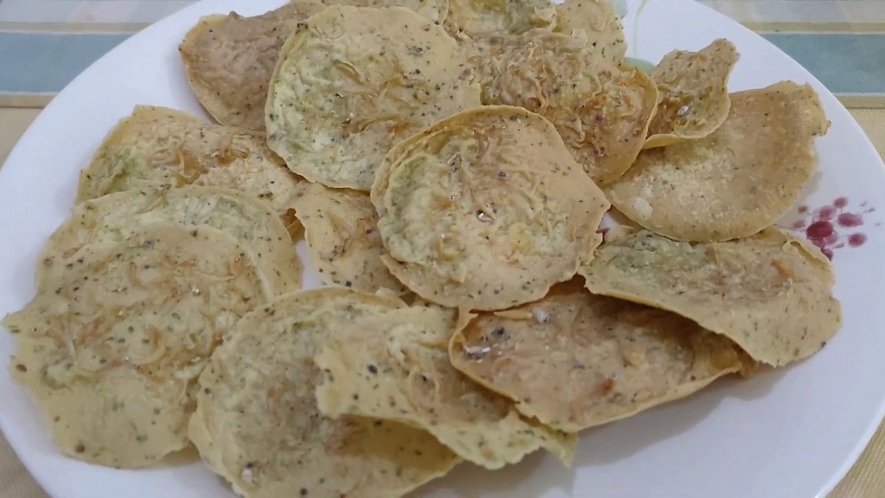 Peyek ikan tri ala Salima catering - YouTube