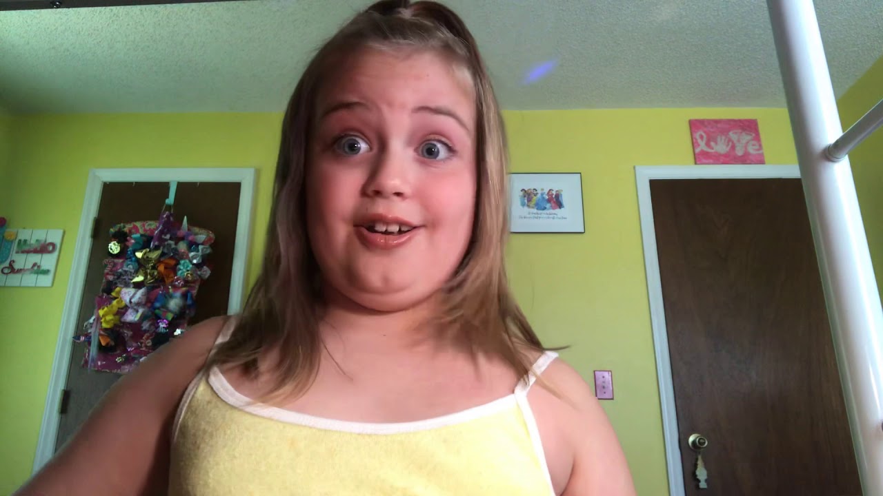 Doing A Cute Makeup Tutorial Youtube