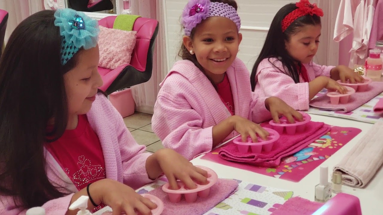 Un dia en el spa de niñas ( little miss cover girls 2019, quinciañera ...