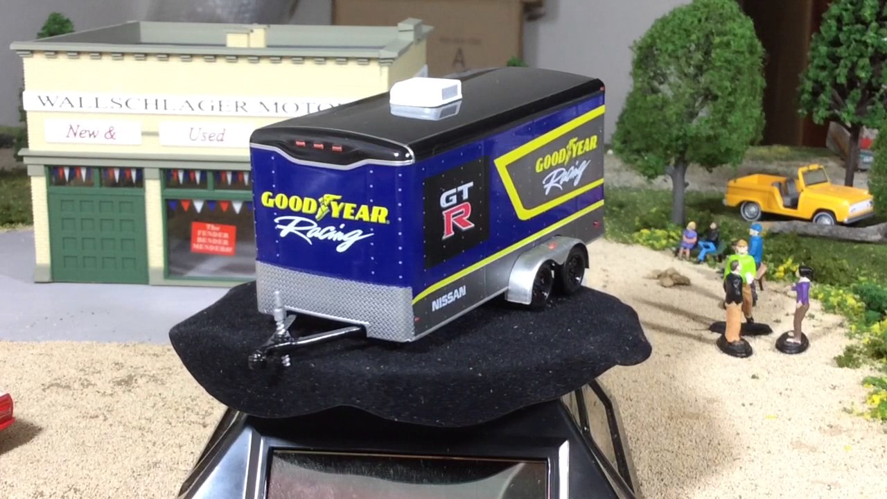 Greenlight Racing Hitch & Tow Nissan GTR - YouTube