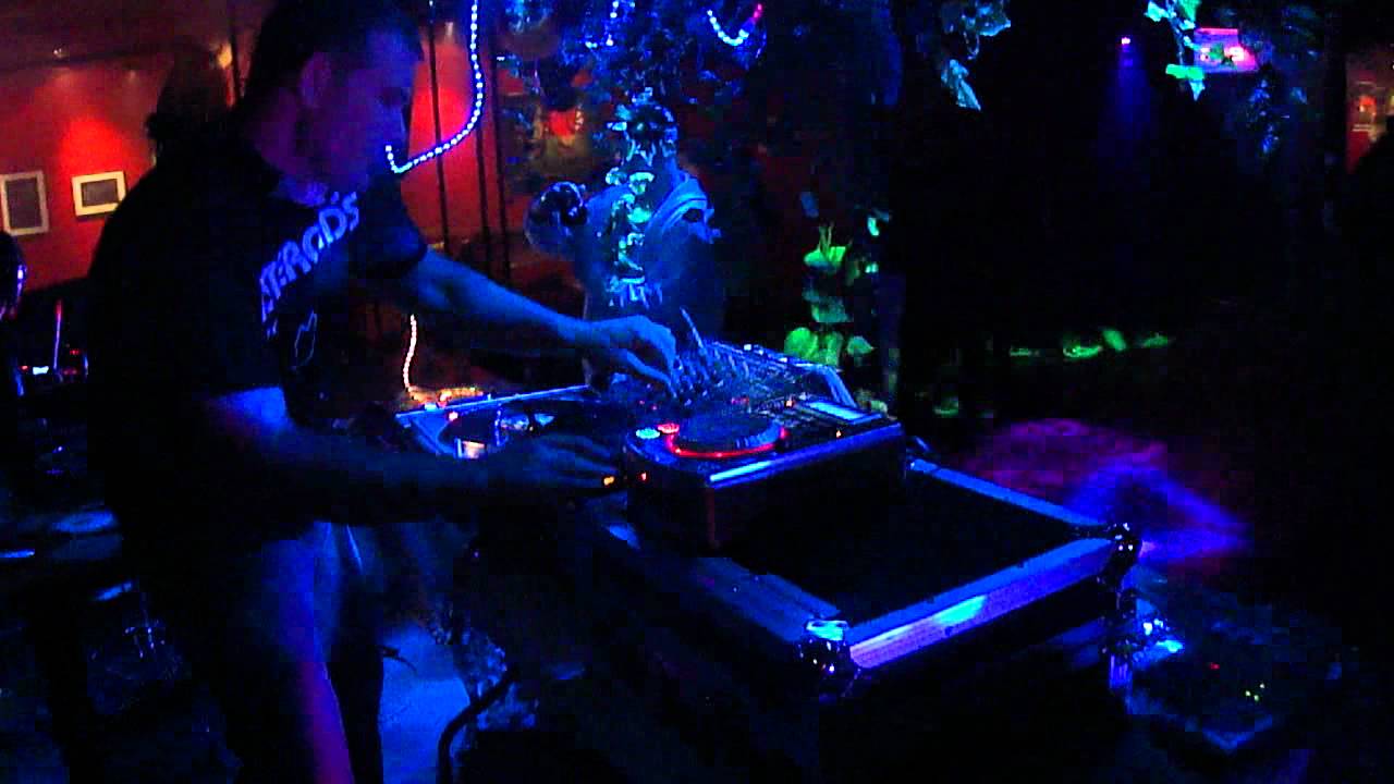 Dj Eric Lee @ RITJ 9 20 12 - YouTube
