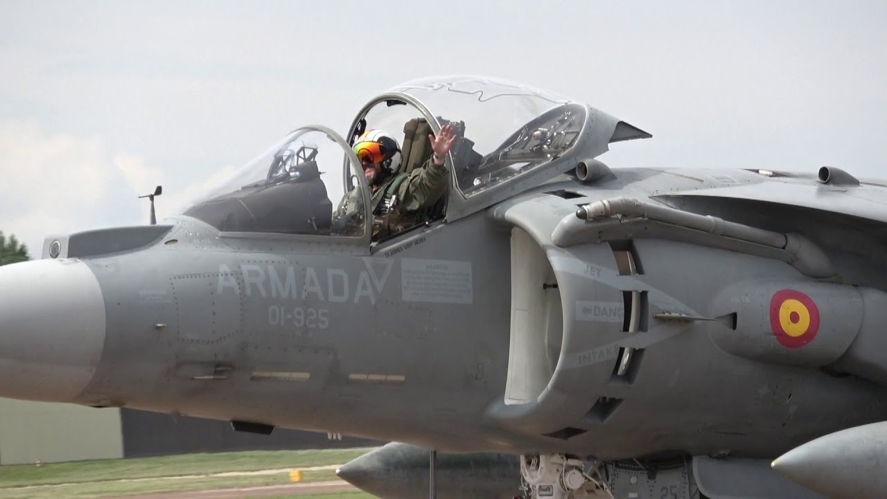 Spanish Harriers arrive at RIAT 19 - YouTube