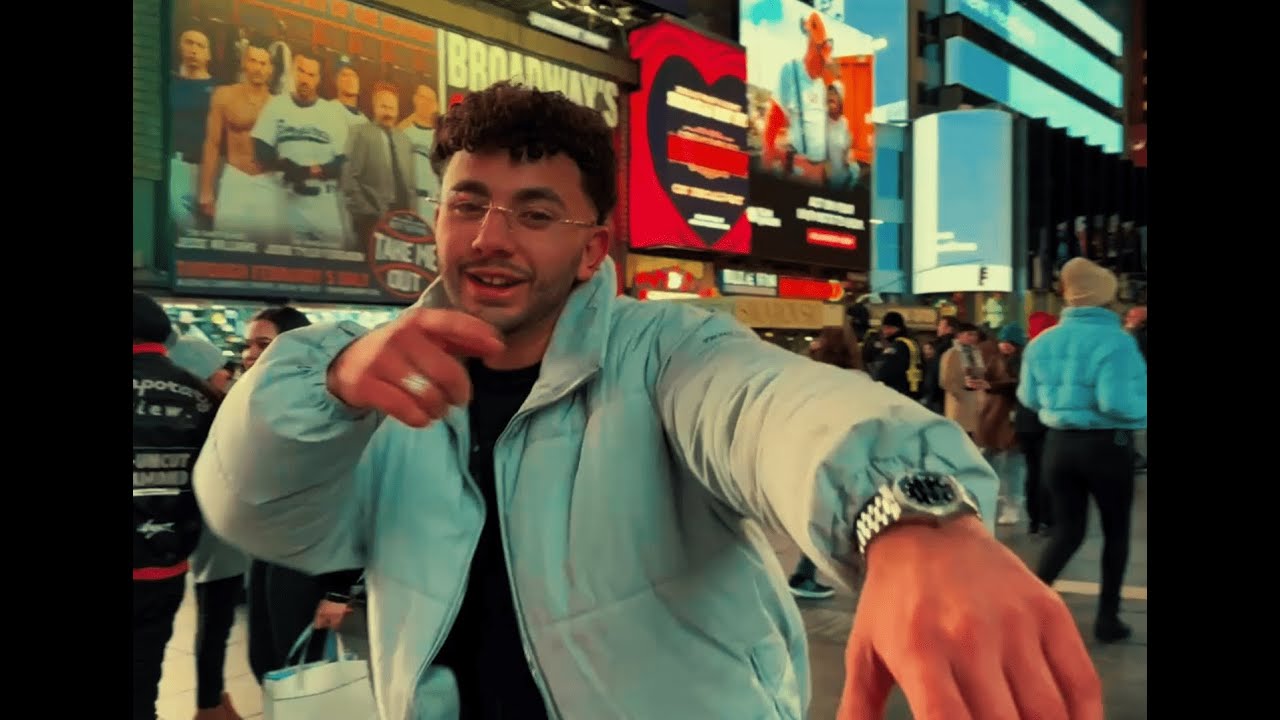 Manel Agredo - NANANA (Official Video) - YouTube