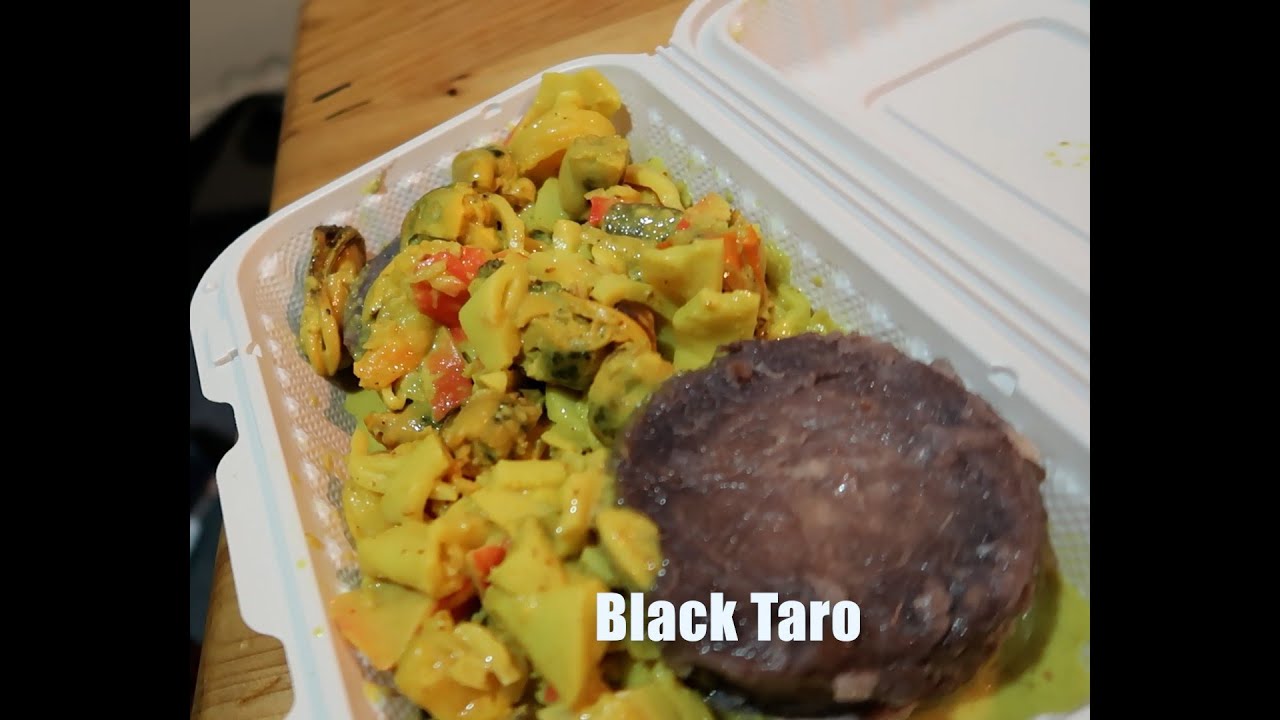 Niue Taro vs Raro Taro... Raro Black Taro - YouTube