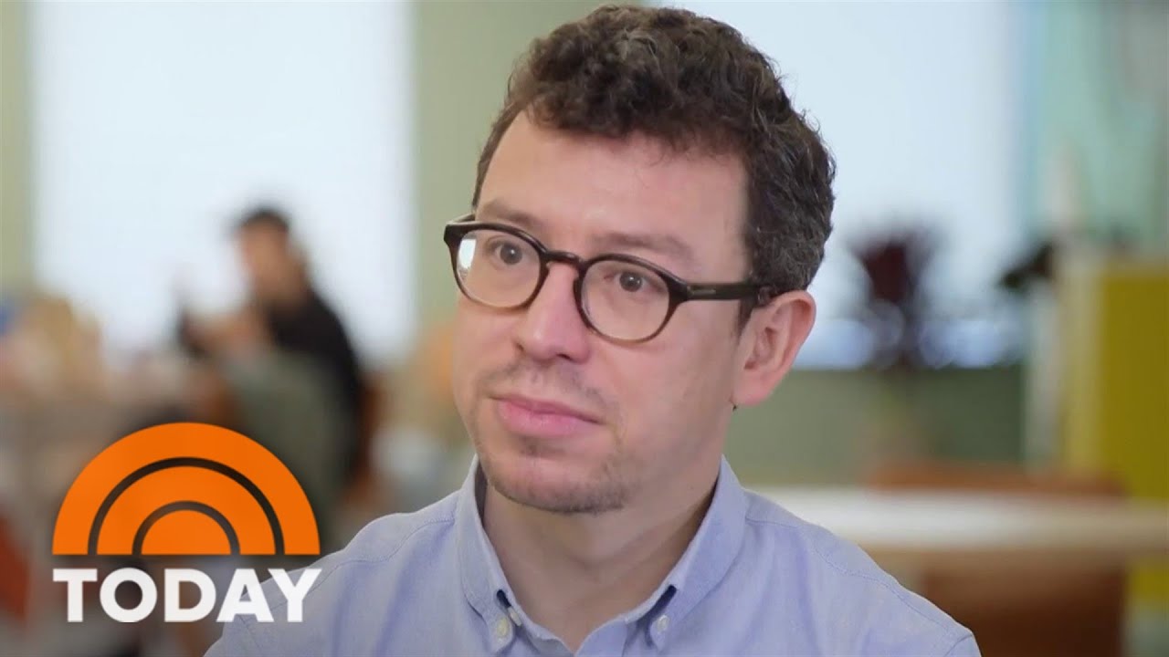 Duolingo creator on how he turned learning a language into a game - YouTube