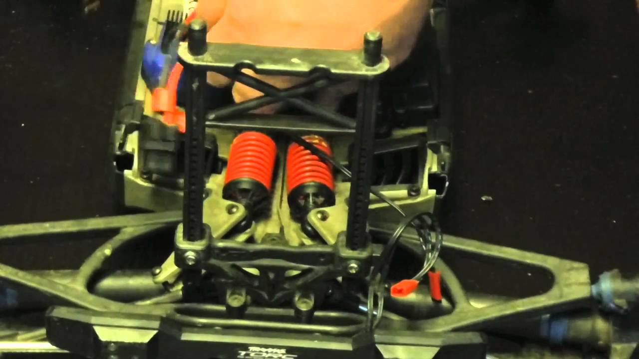 Traxxas Summit How To take apart and rebuild the rear differential Part ...