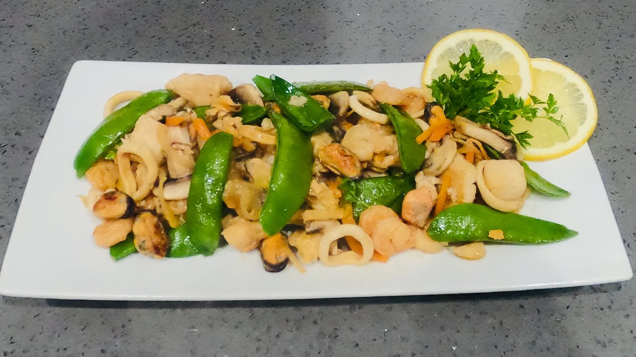 Quick and easy Marinara seafood mix - YouTube