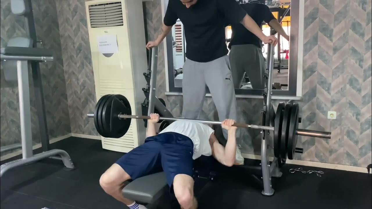 140kg bench press all time PR (BW 80kg) - YouTube