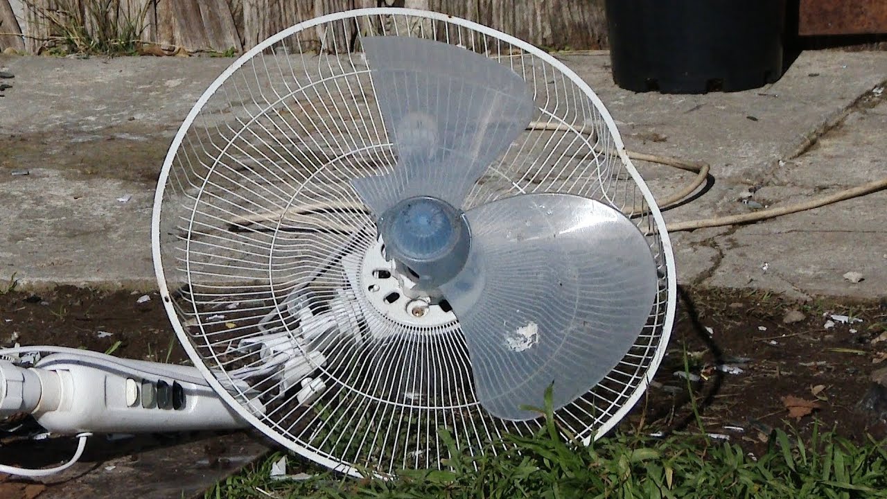 Smash Home Collection Stand Fan - YouTube