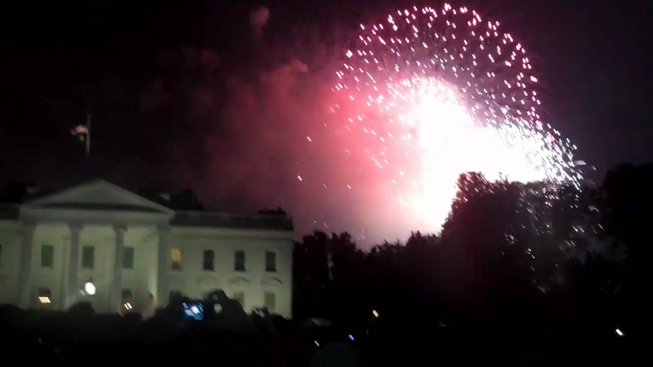 4th of July 2011 Fireworks Finale, White House, D.C. - YouTube