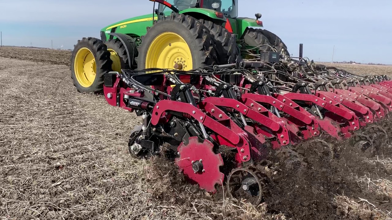 ZML Contour King Strip Till full length - YouTube