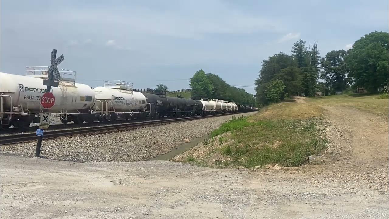 NS 4313 leads NS 171 with a K5LA NF - YouTube