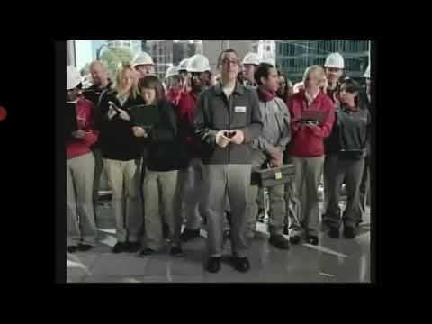 Verzion Wireless BlackBerry Storm 2008 Commercial