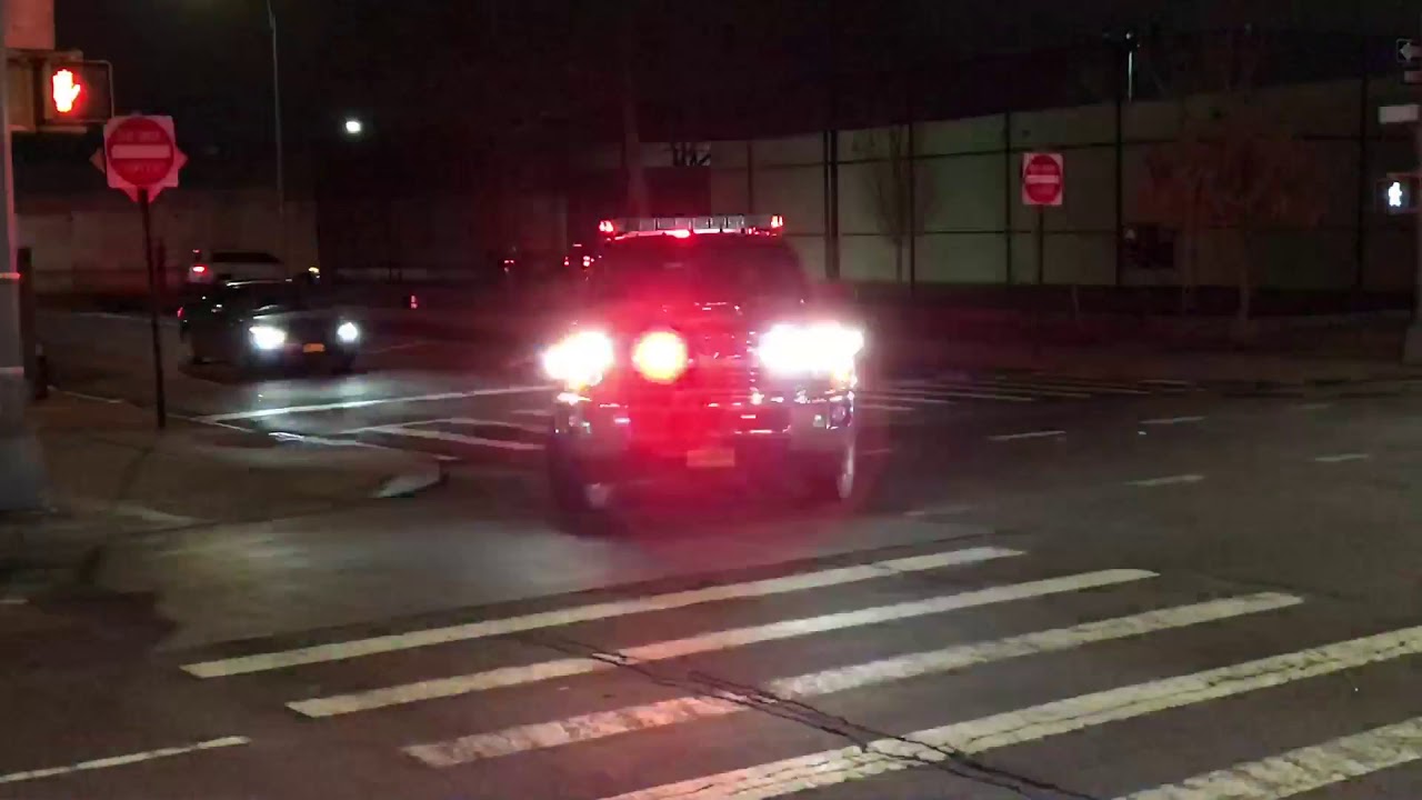FDNY EMS CONDITIONS UNIT 962 RESPONDING TO A 10-77 HIGH RISE FIRE ON ...