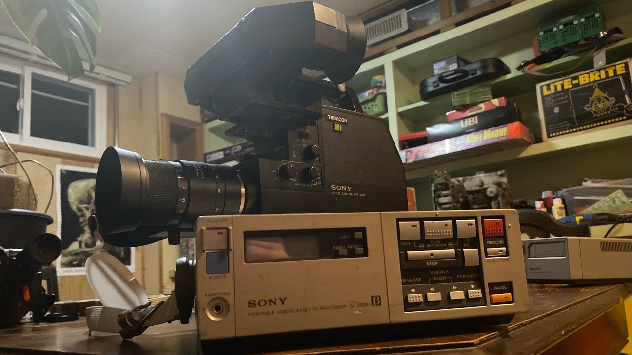 1981 Sony SL-2000 and HVC-2200 Portable VCR and Video Camera combo ...
