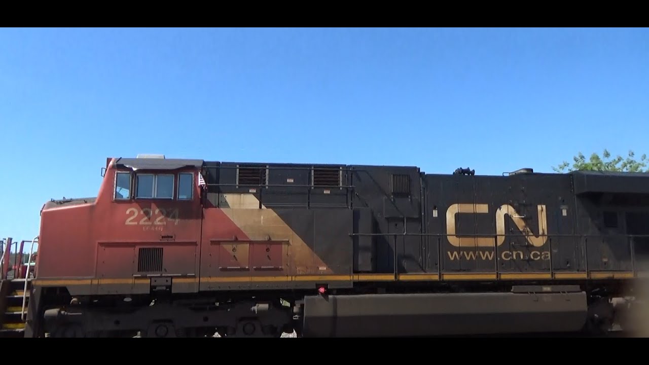 CN 2224 & CN 2336 Leading A Eastbound Manifest Freight Train Battle Creek Michigan 7/3/25 - YouTube