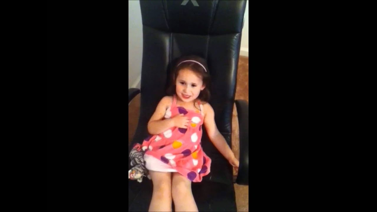 Cutest 3 Year Old Singer - YouTube