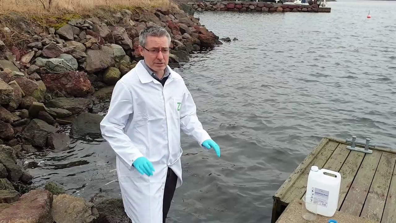 Testing the pH of seawater - collecting the sample - YouTube