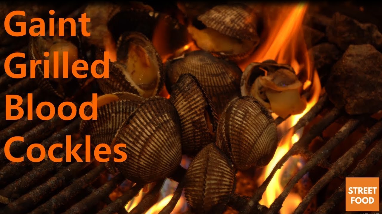 [4K] Giant Grilled Blood Cockles │ 巨大焼きハイガイ │ 거대한 구운 꼬막 │- Korean ...