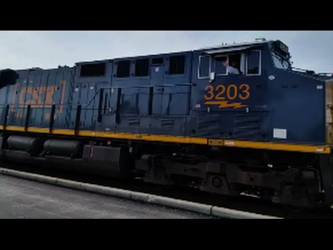 [THEMASSIVE]CSX 3203 ES44AH & ONE Ditch Light & 8 Others Including & UP Leads Q438-02 With Happy ...