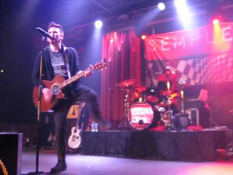 Keith SEMPLE band TAKING MY CHANCES ON TENNESSEE Live - YouTube