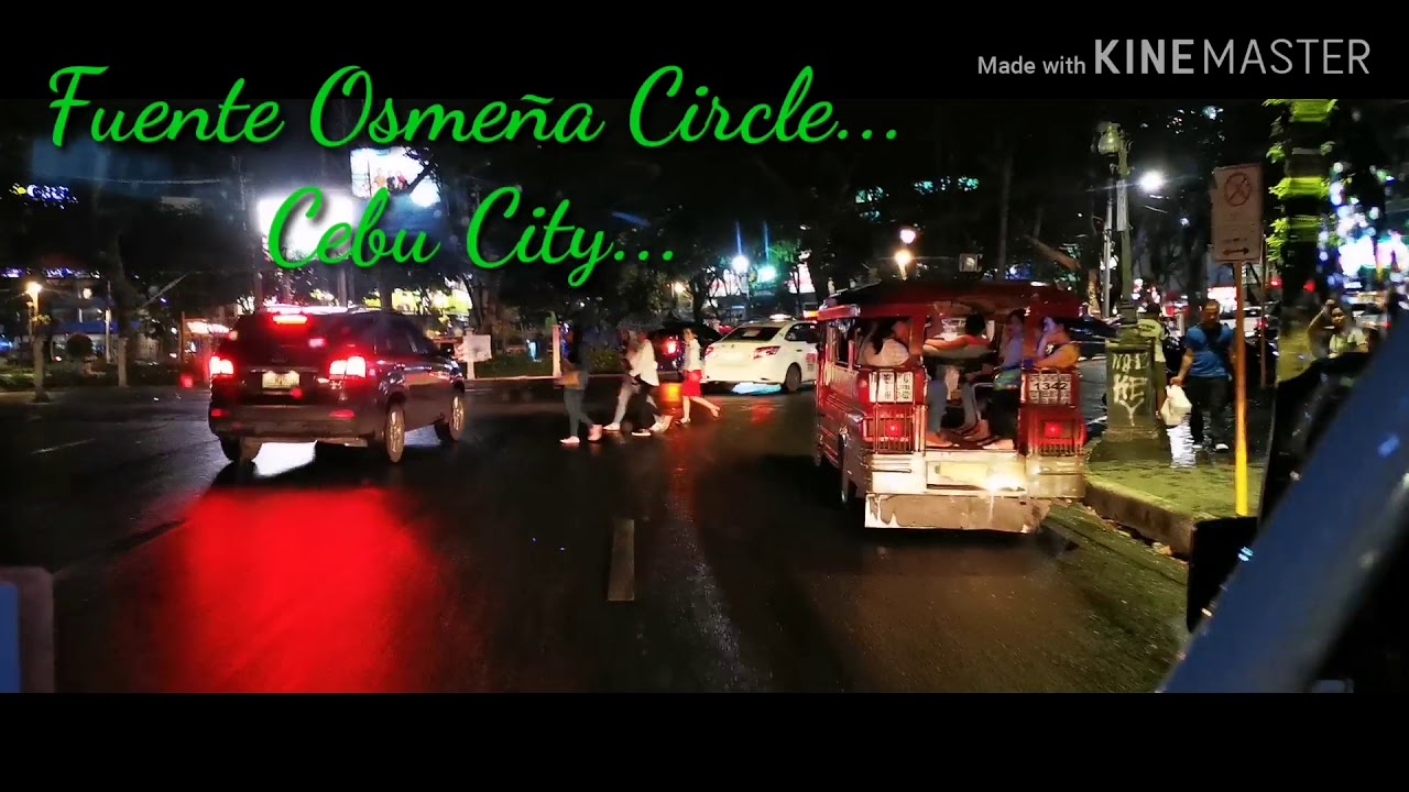 Fuente Osmeña Circle ... City Lights.. - YouTube