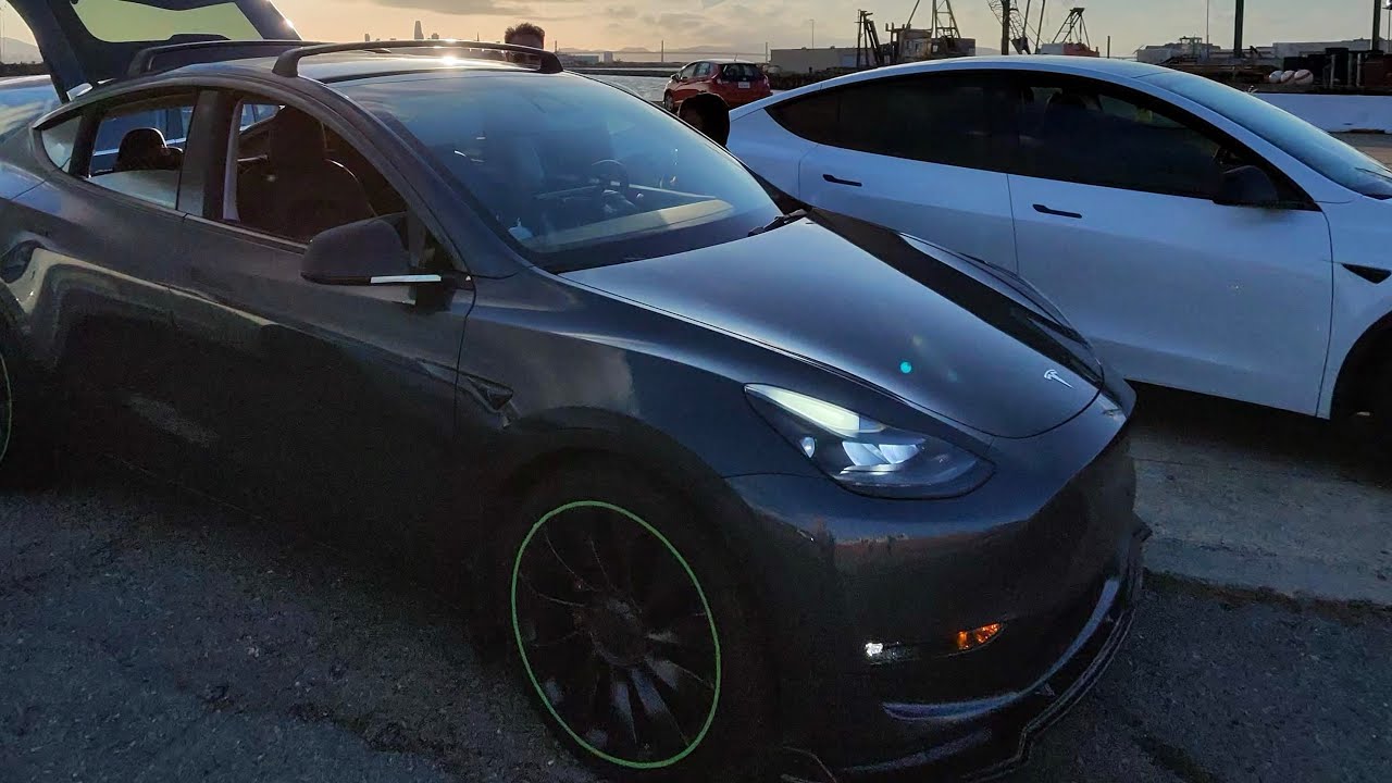 Tesla Light Show! Star wars May 4th! #tesla #teslamodely - YouTube