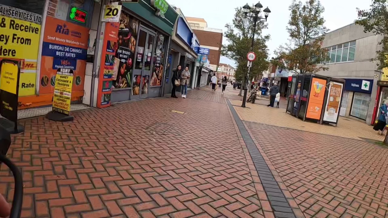 Grays Town Centre ride through - YouTube
