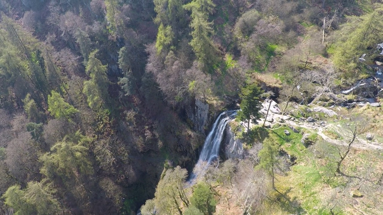Pistyll Rhaeadr waterfall - YouTube