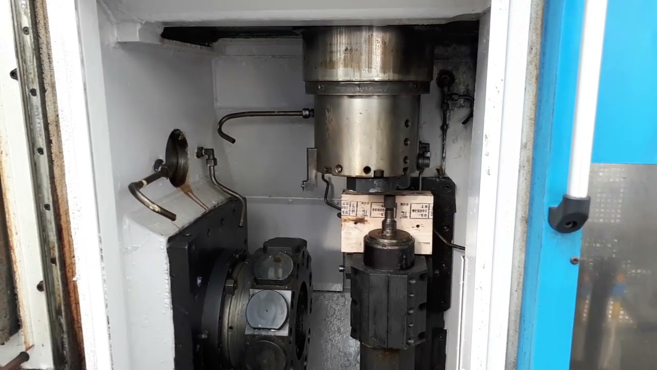 Famar ERGO 250 vertical turret lathe with cnc - YouTube