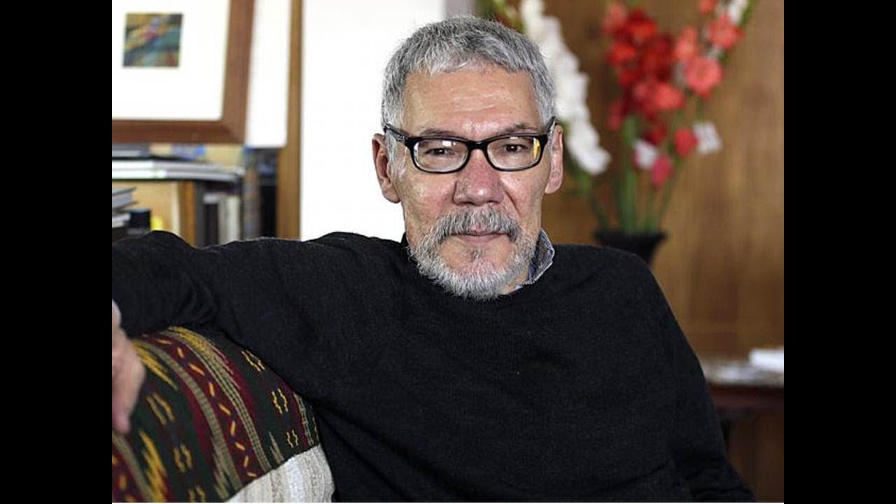 Adiós al escritor costeño Roberto Burgos Cantor - Entrevista con Pepe ...