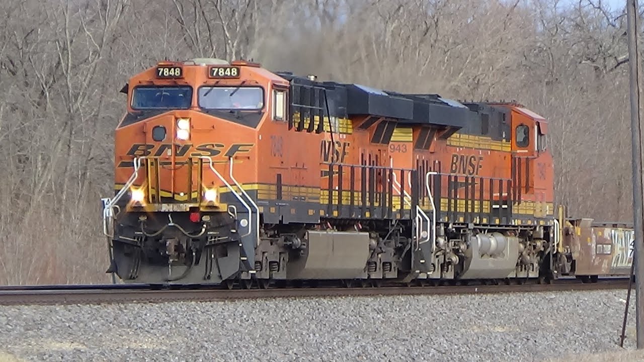 BNSF Barstow Sub Bare table at Linroth and Barstow, IL January 16, 2026 ...