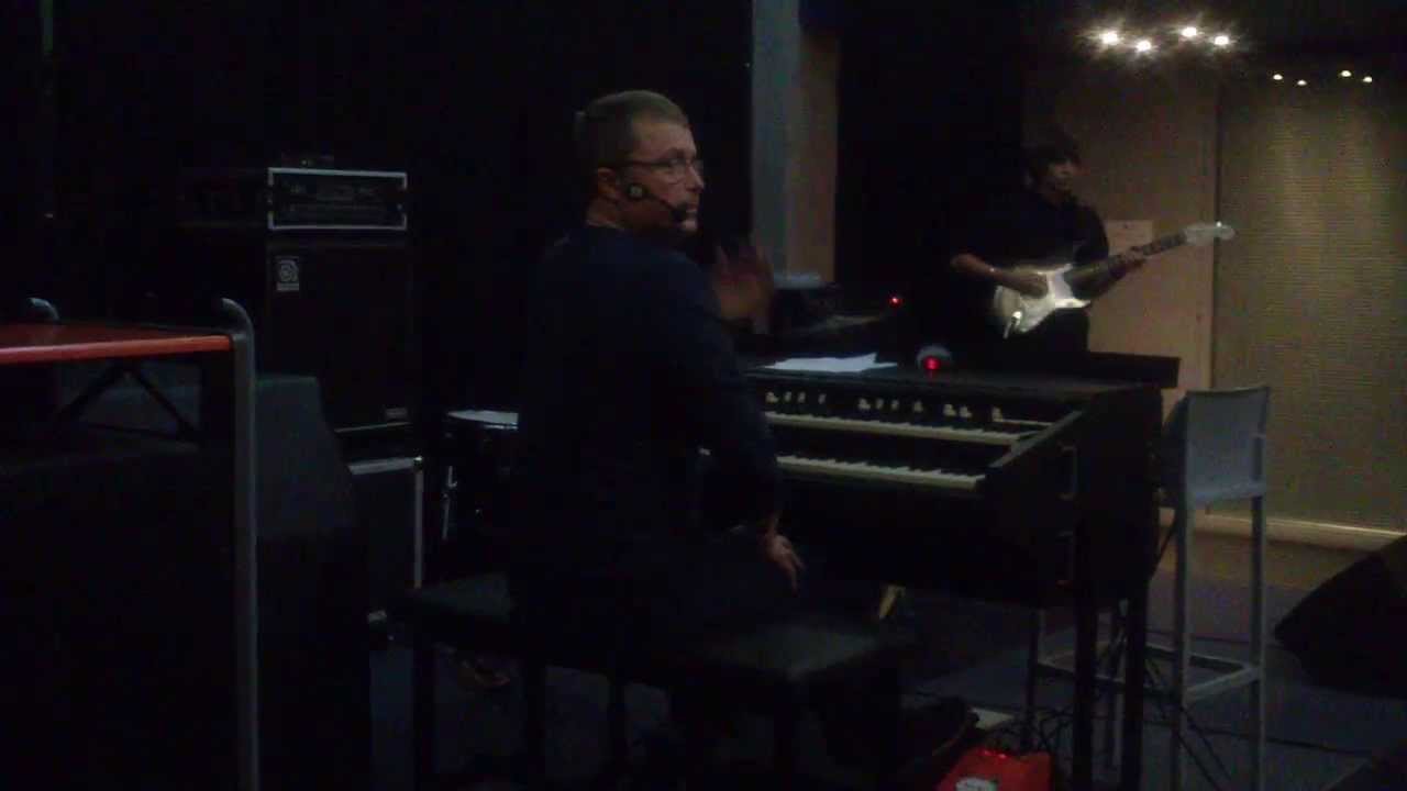 Hammond organ at Holy Groove Festival 2013 part 1 - YouTube Music