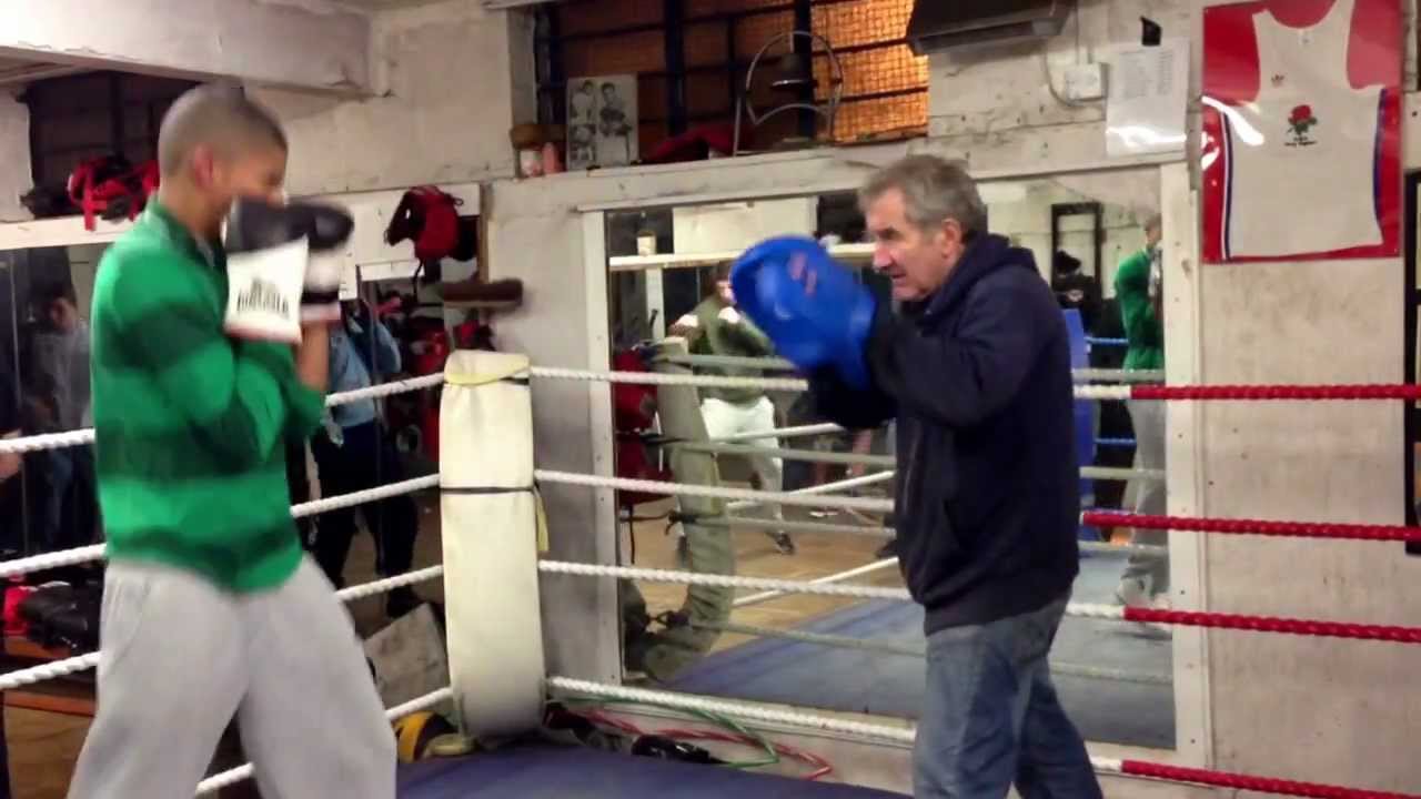 Nevin at Northolt Boxing Club - YouTube
