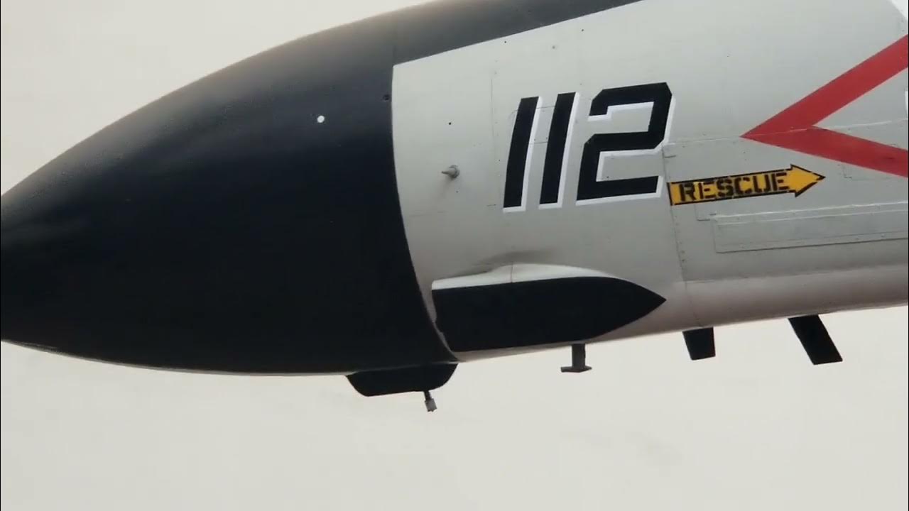 VF 96 LT Randy "Duke" Cunningham and LT JG Patrick "Willy Irish " Driscoll NAVY F 4J PHANTOM II ...