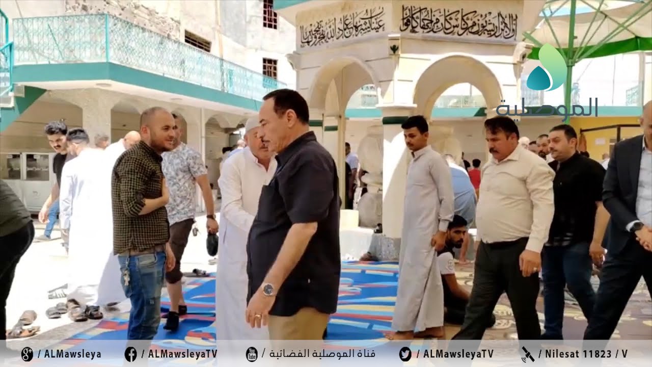 محافظ نينوى يؤدي صلاة الجمعة في جامع الباشا في باب السراي بالموصل