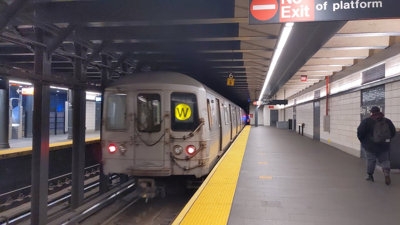 NYC Subway: W Trains via the D & R Lines in Brooklyn - YouTube