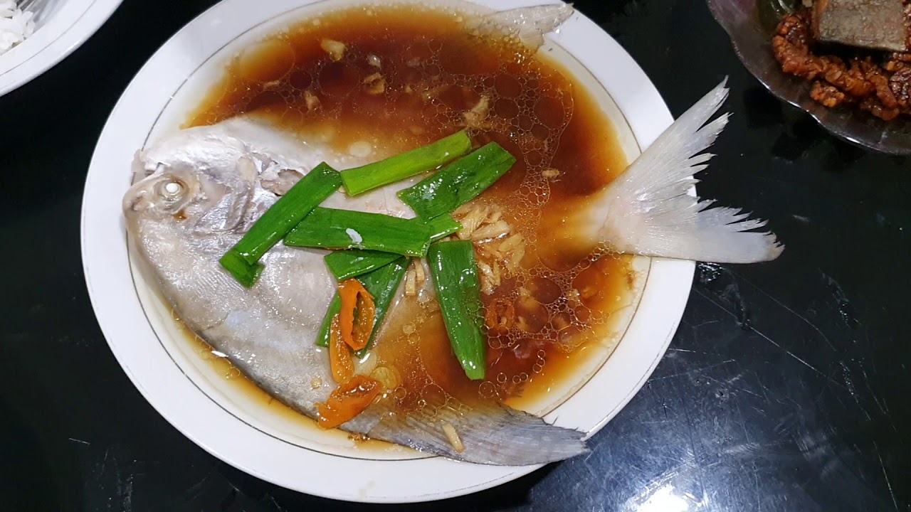 Chinese White Pomfret Steam Fish - YouTube