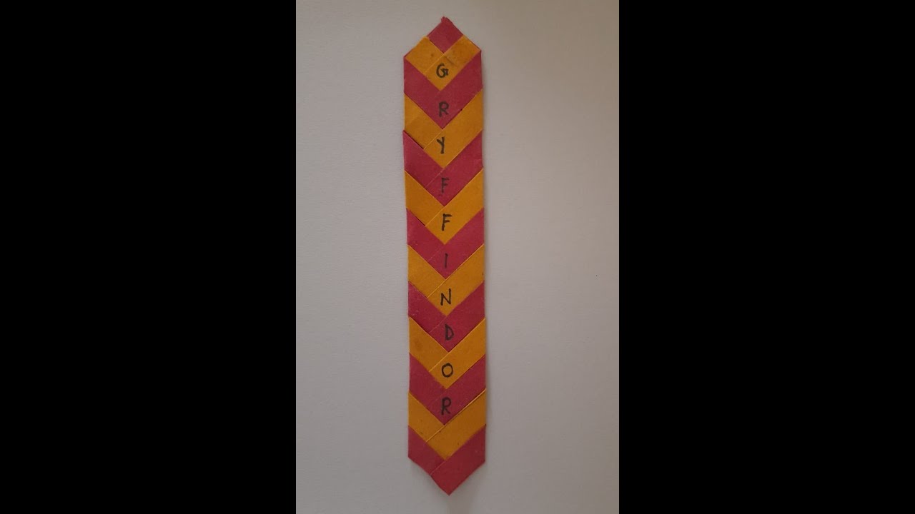 How to make a bookmark in 5 minutes *easy* - YouTube