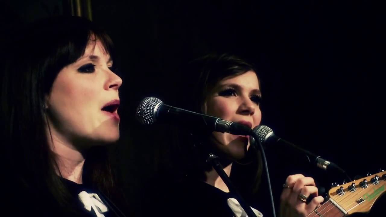 The Langley Sisters - Flowers By The Roadside LIVE - YouTube