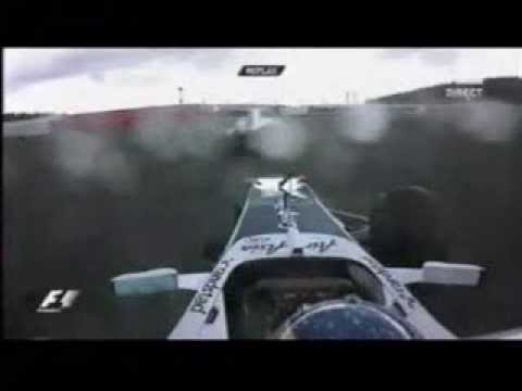 F1 2010 Belgium - Crash Rubens Barrichello hits Fernando Alonso