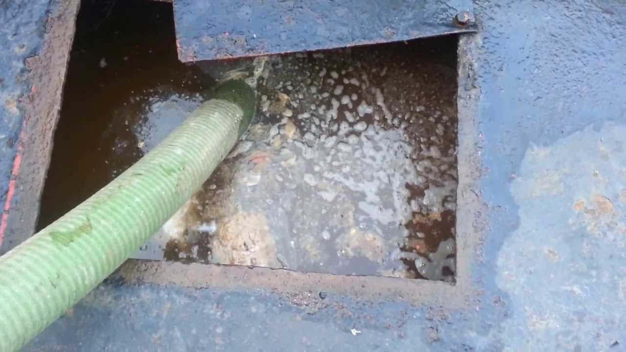 Welfare Unit Waste Tank Empty. - YouTube