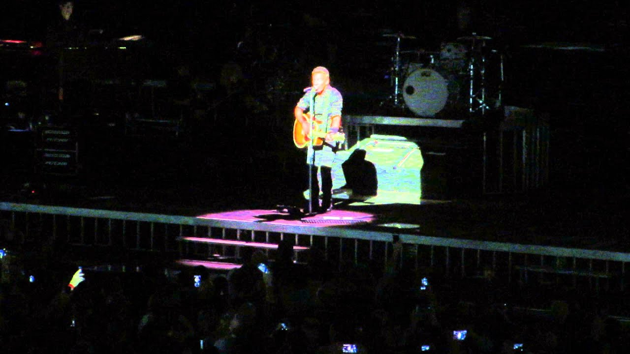 Take It Easy - Bruce Springsteen @ United Center, Chicago 1/19/2016 ...