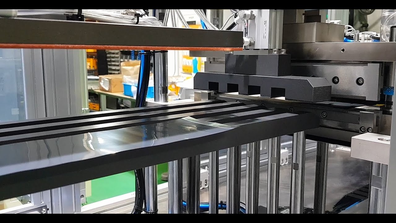 Notching Machine for Ultra Wide (850 mm) Cell - YouTube