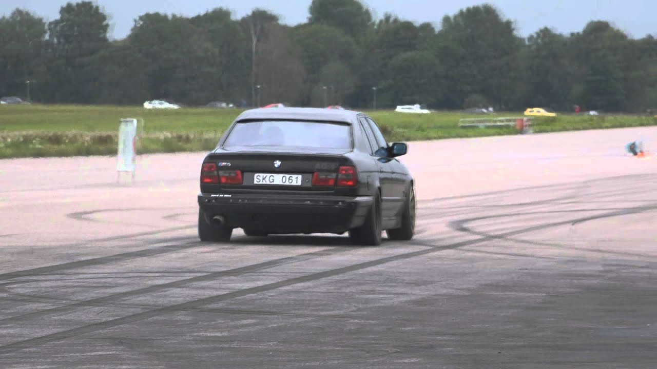 bmw m5 about 900whp 400m wheelspin in slowmotion - YouTube