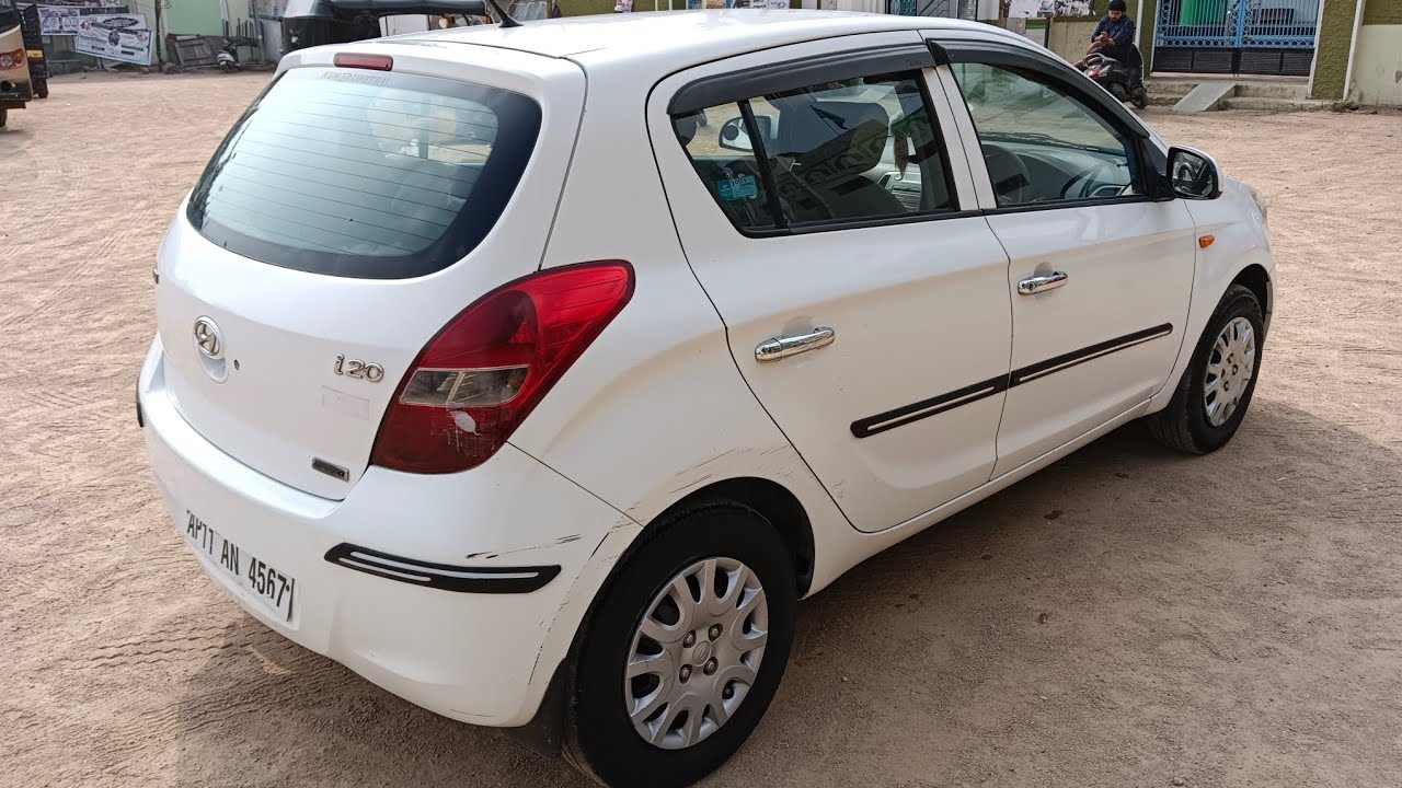 i20 Magna Petrol SHOWROOM Condition | i20 Magna 2011 Model Sale in ...