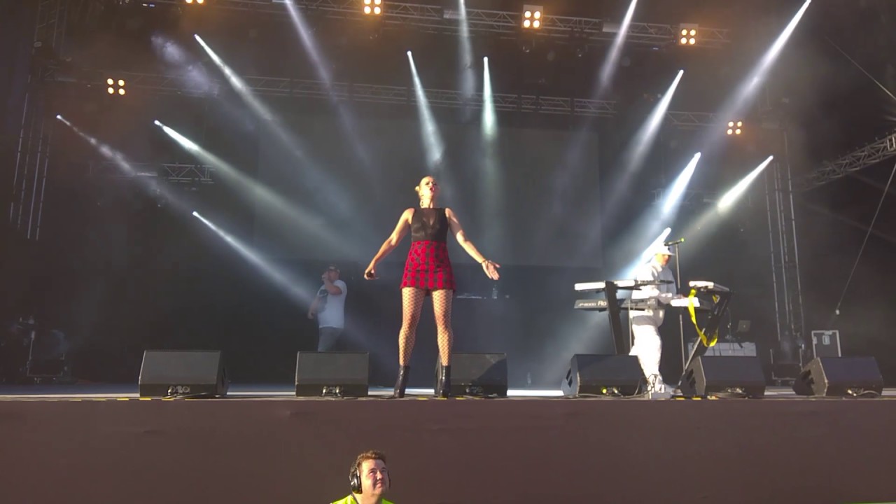 Daze - Superhero LIVE [HD 60fps] @ Jysäri, Himos 2017 - YouTube