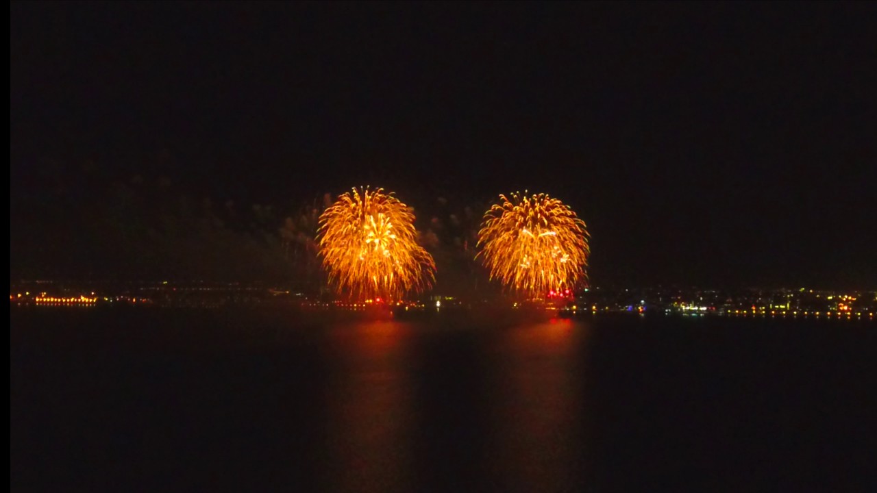 Fantastic Hull 2017 City of Culture Fireworks, by drone from South Bank ...