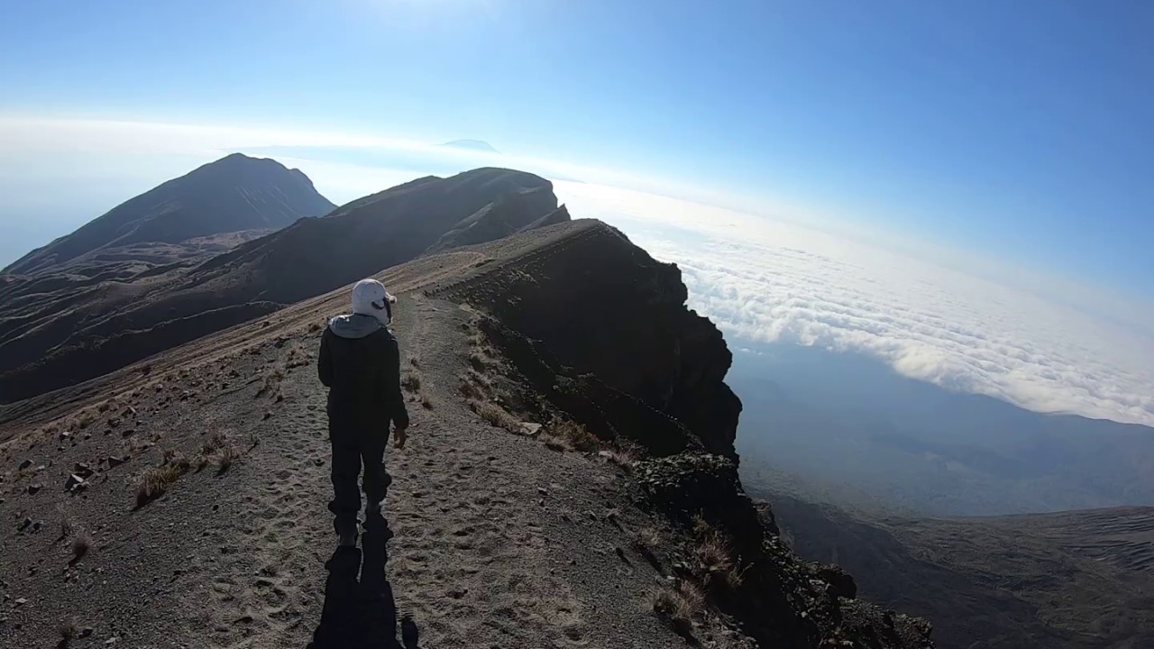 Mt Meru, Tanzania. The walk down from the summit - YouTube