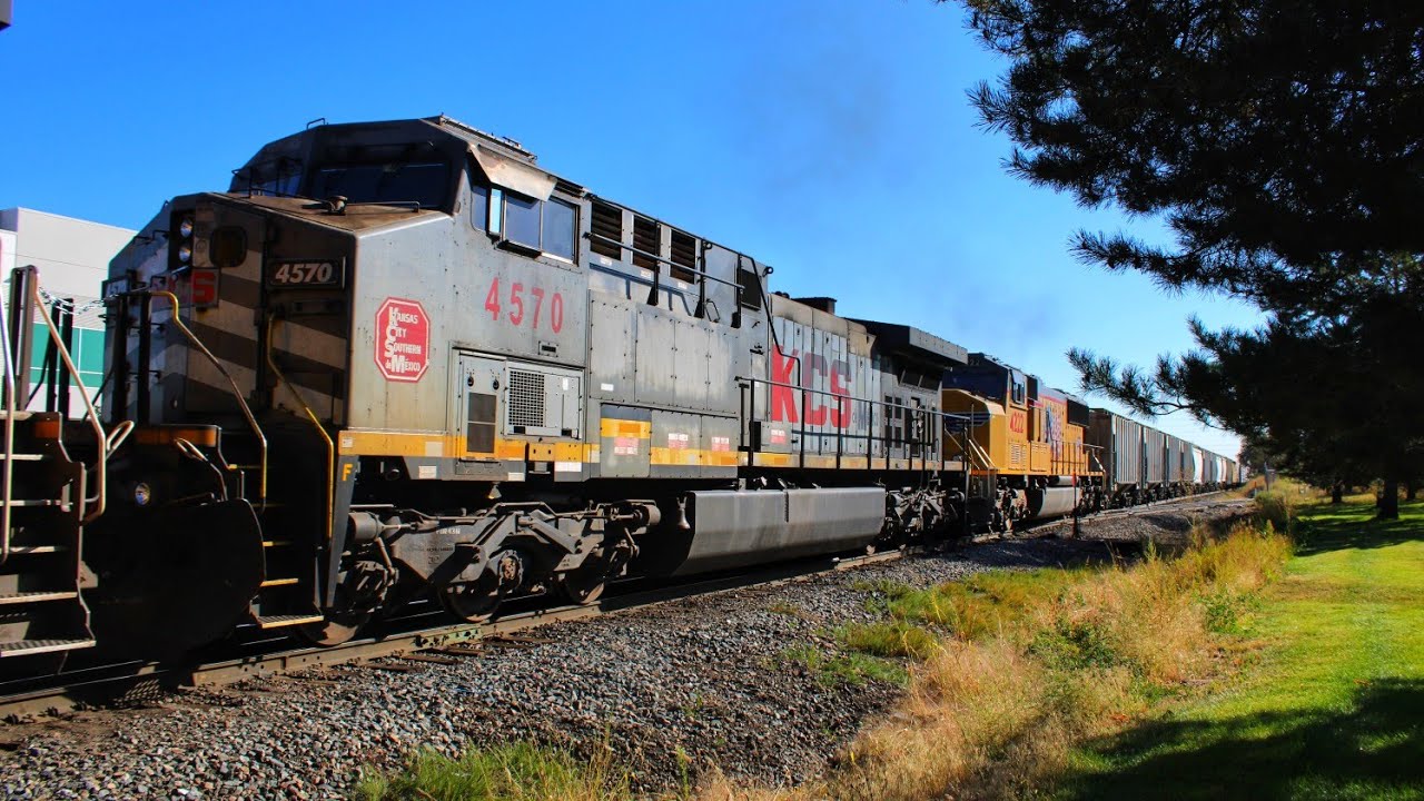 Kansas City Southern (KCS) De Mexico Grey Ghost - YouTube